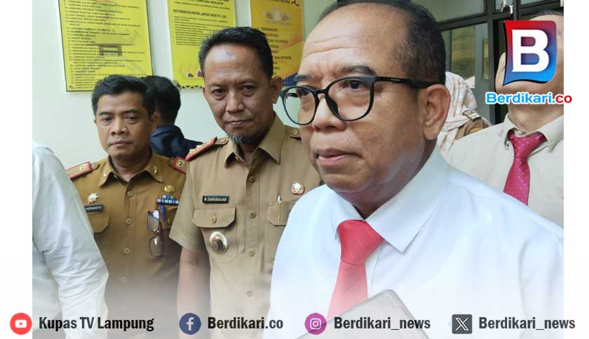 Berdikari - Pj Gubernur Lampung: Perbaikan Jalan Rusak Tak Bisa Hanya Andalkan APBD